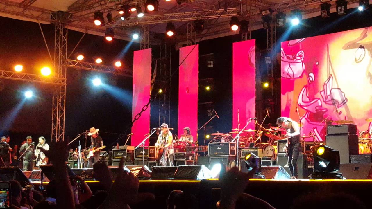 Carabao / Asanee Wasan / Pu Pongsit Concert - Chiangmai 11 June 2016 ...