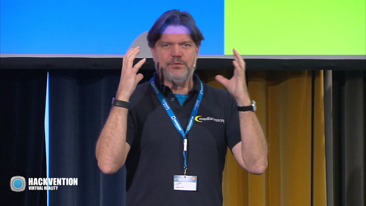 MICROSOFT HOLOLENS – LIVE UND IN ACTION // Carsten Humm - YouTube