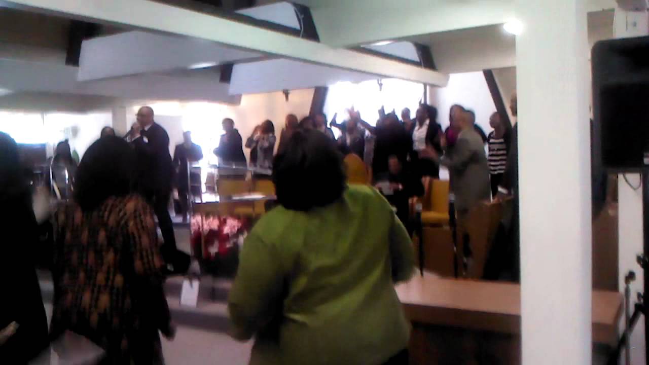 True Vine COGIC Praise the Lord-Min. C. Ivan Johnson - YouTube