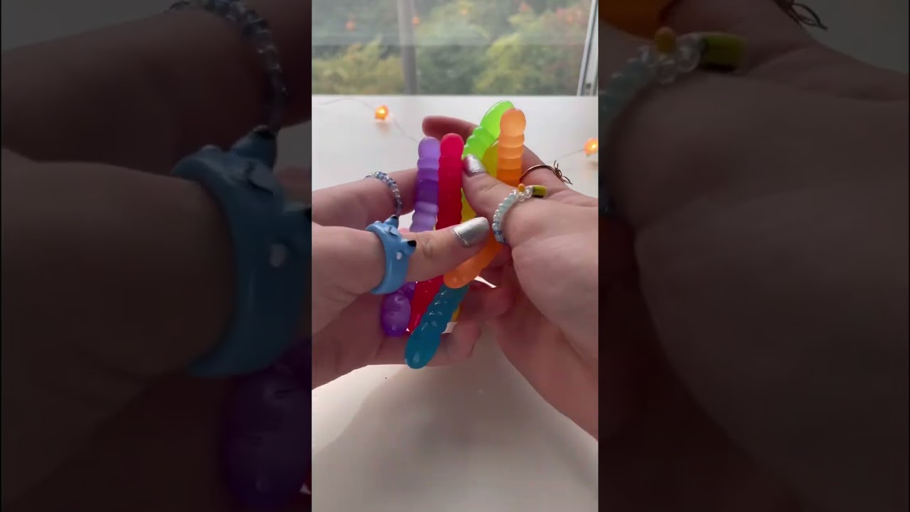 TESTING NEW JIGGLY WORM FIDGETS! 😱🪱 *super realistic* - YouTube