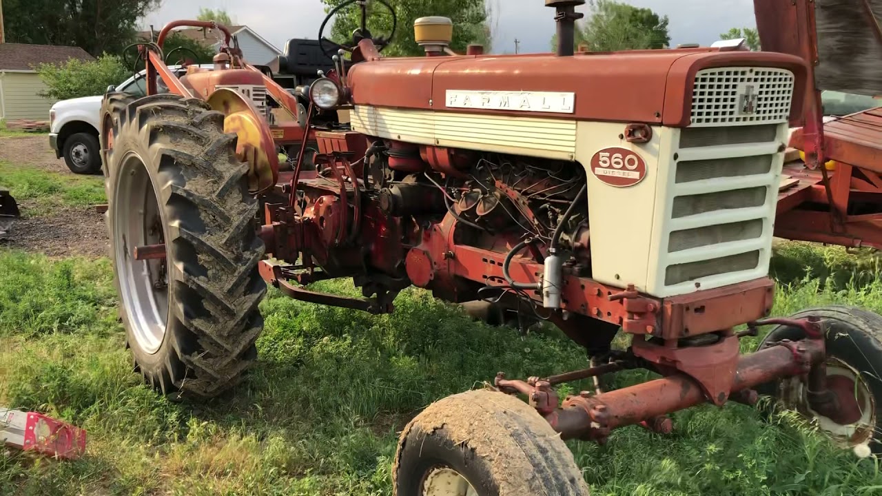 IH Farmall 560 Diesel Tractor - YouTube