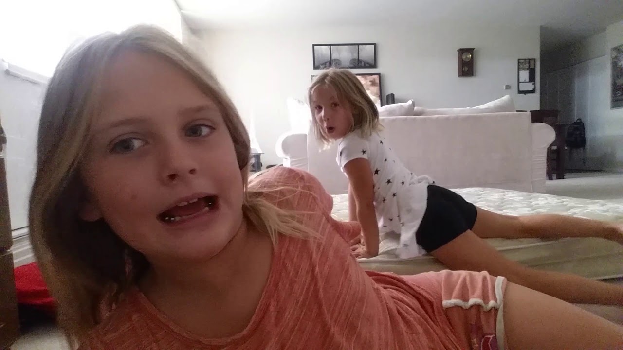 The funny girls - YouTube