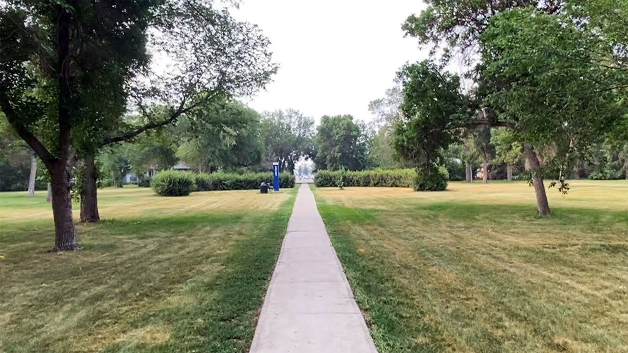 Walking in Regina, July 21, 2021: Hillsdale Hike - YouTube
