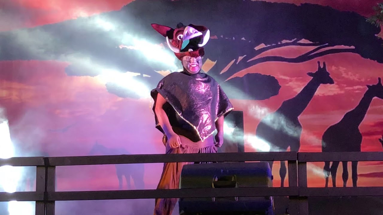 THE LION KING SHOW (ARMAND ATON AS MUFASA) - YouTube