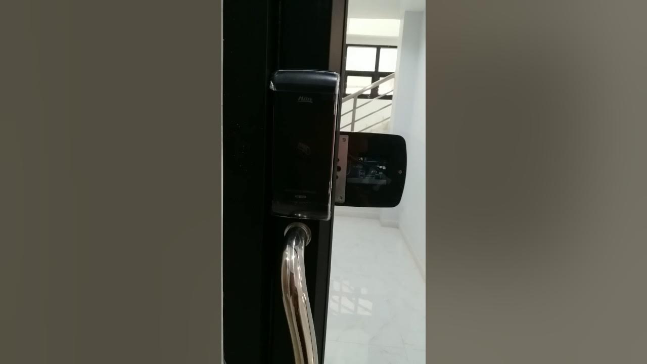 รีวิวการใช้งานDigital door lock ยี่ห้อMilie รุ่น mi-480s ประตูกระจกมีเนียม การเปลี่ยนรหัส - YouTube
