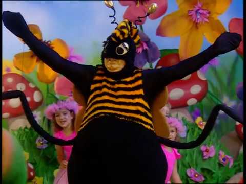T03. I'm B-B-B-Barnaby The Bizzy Buzzy Bee - YouTube