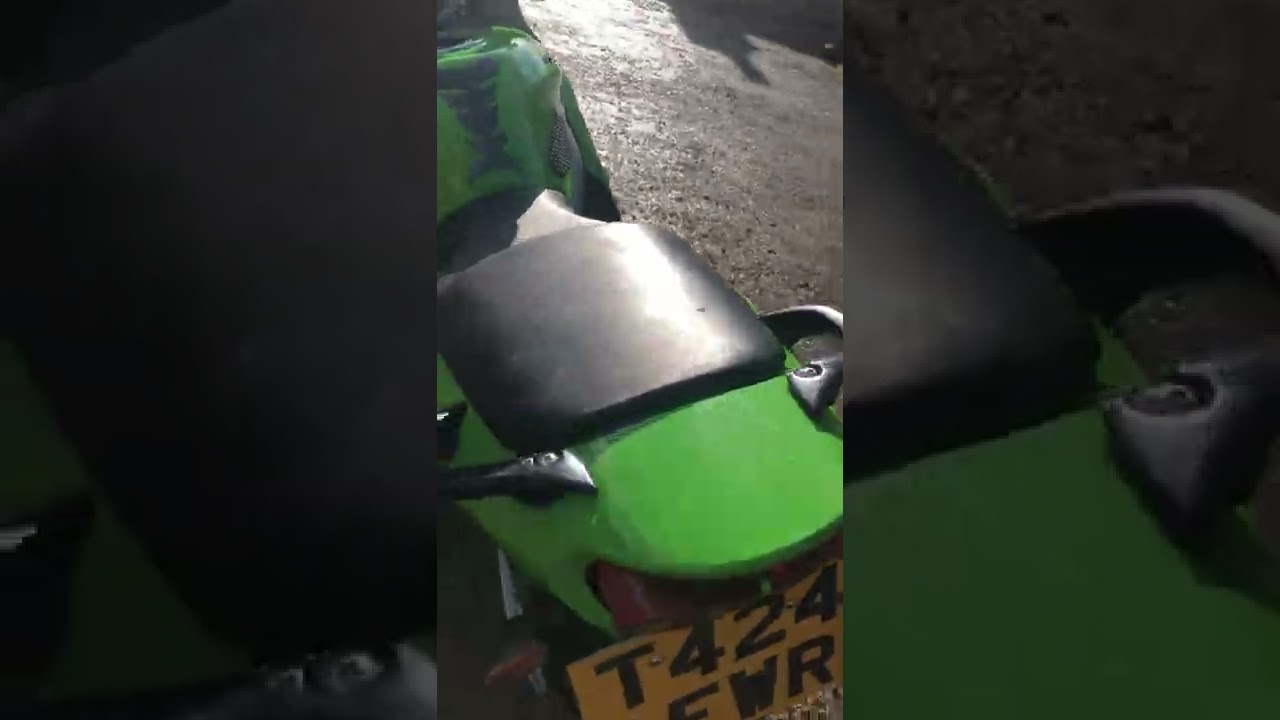 Kawasaki Ninja ZX6R G2, 1999 Walkaround - YouTube