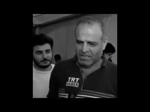 TÜRK MİLLETİNİN BAYRAMINI KUTLAYAN ADAM