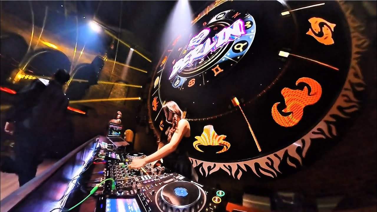 DJ BERLIN LIVE SET - PROGRESSIVE BREAKBEAT STADIUM VOL.3 - YouTube