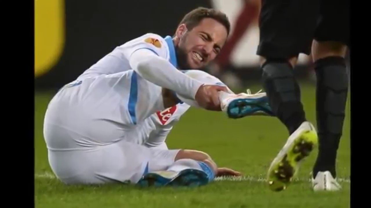 Futbolista Nalgon (65) - YouTube