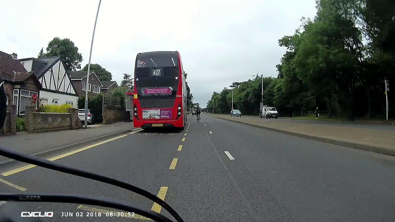 YX17 NVA London Bus Driver not giving way to cyclist @TFL - YouTube