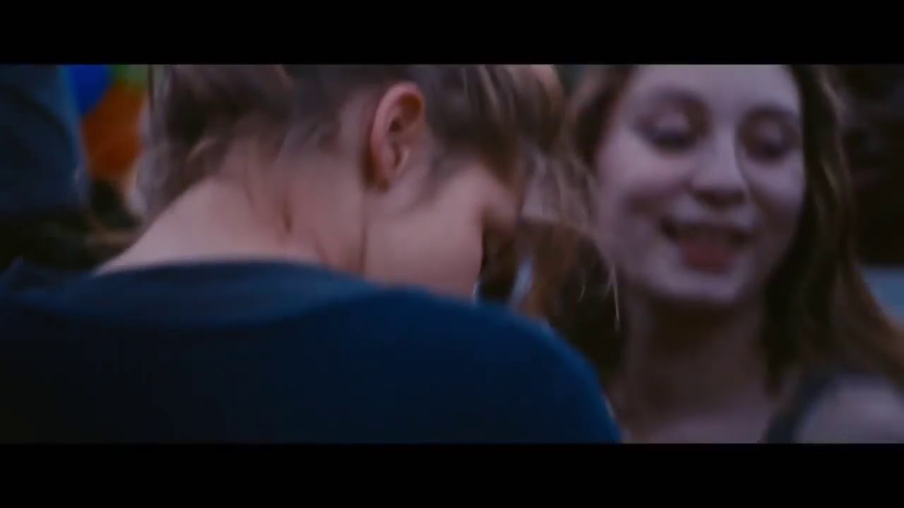 Blue is the warmest color (dacing screen) - YouTube