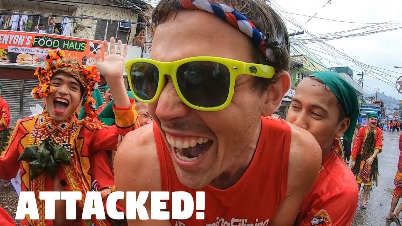 WET AND WILD with Filipinos at SINULOG In The Philippines! (NOT CEBU ...