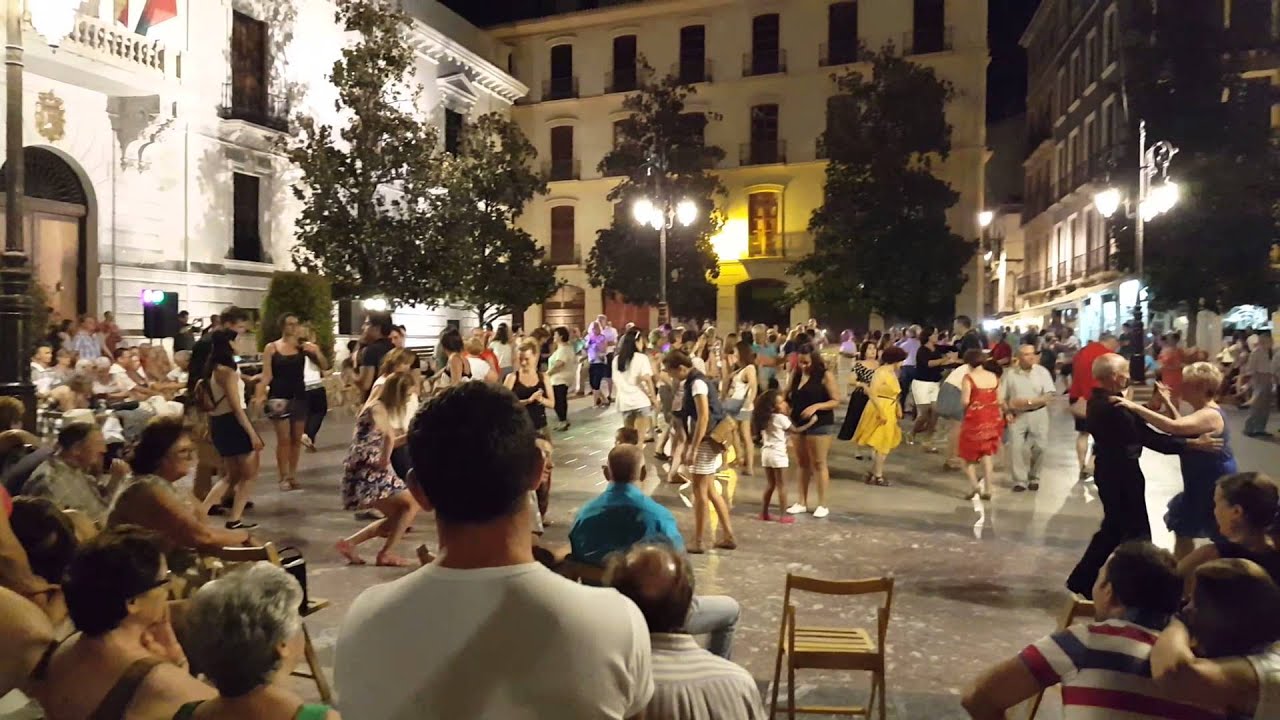 Travel to Granada, Spain - Night Street Dancing Festival - YouTube