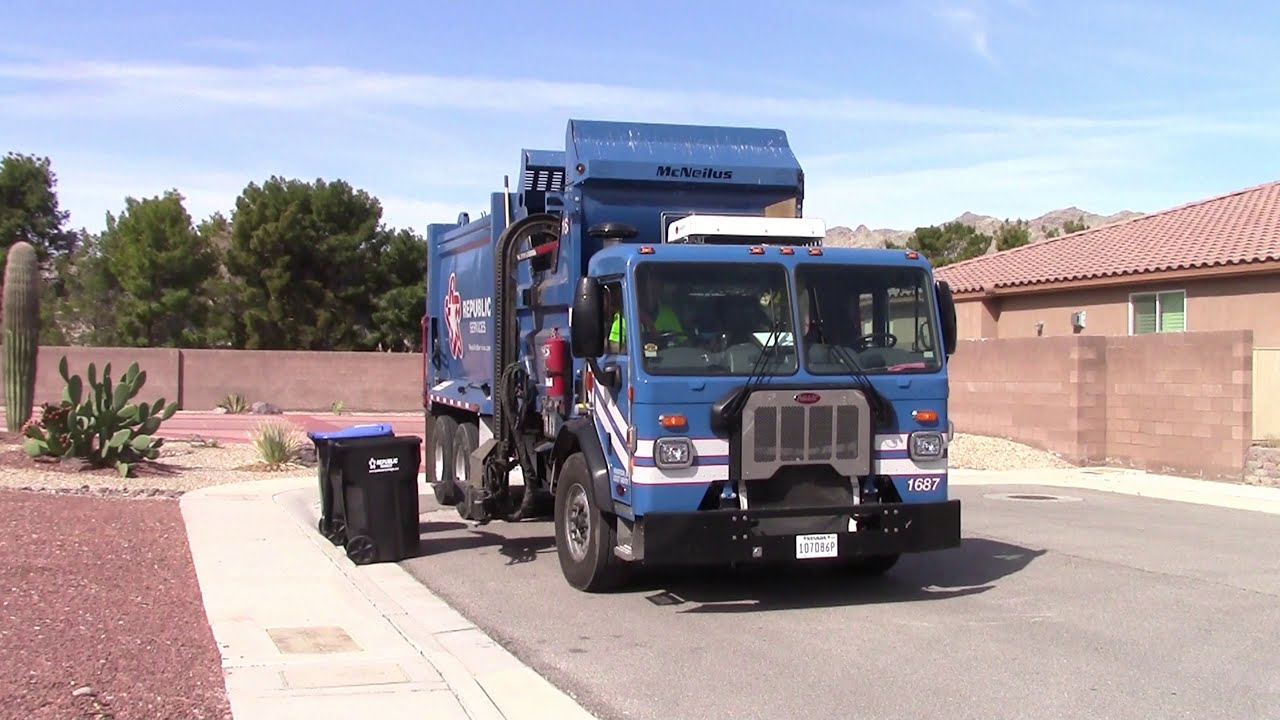 Brand New 2019 McNeilus ZR from Republic Services! - YouTube
