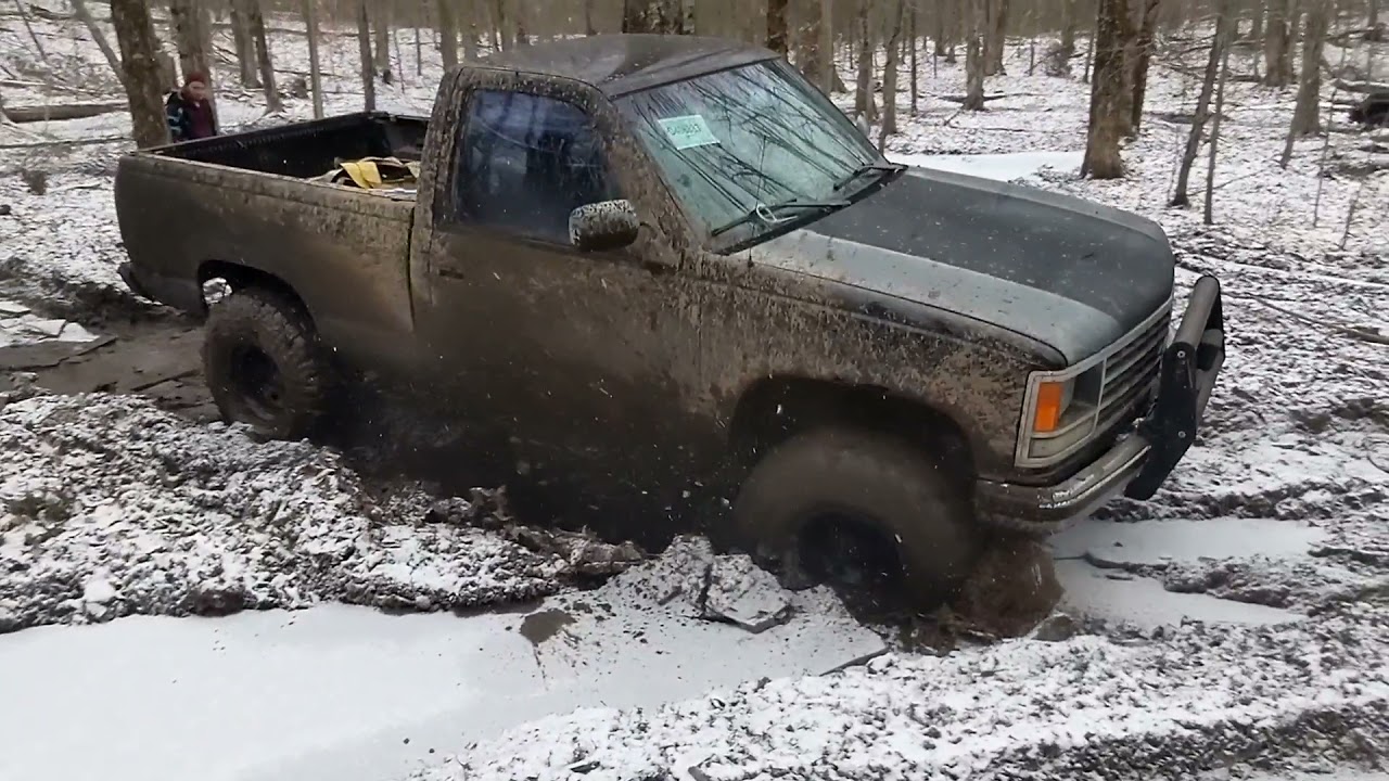 Solid Axle OBS And 6" lifted 1990 Stepside Chevy Offroad - YouTube