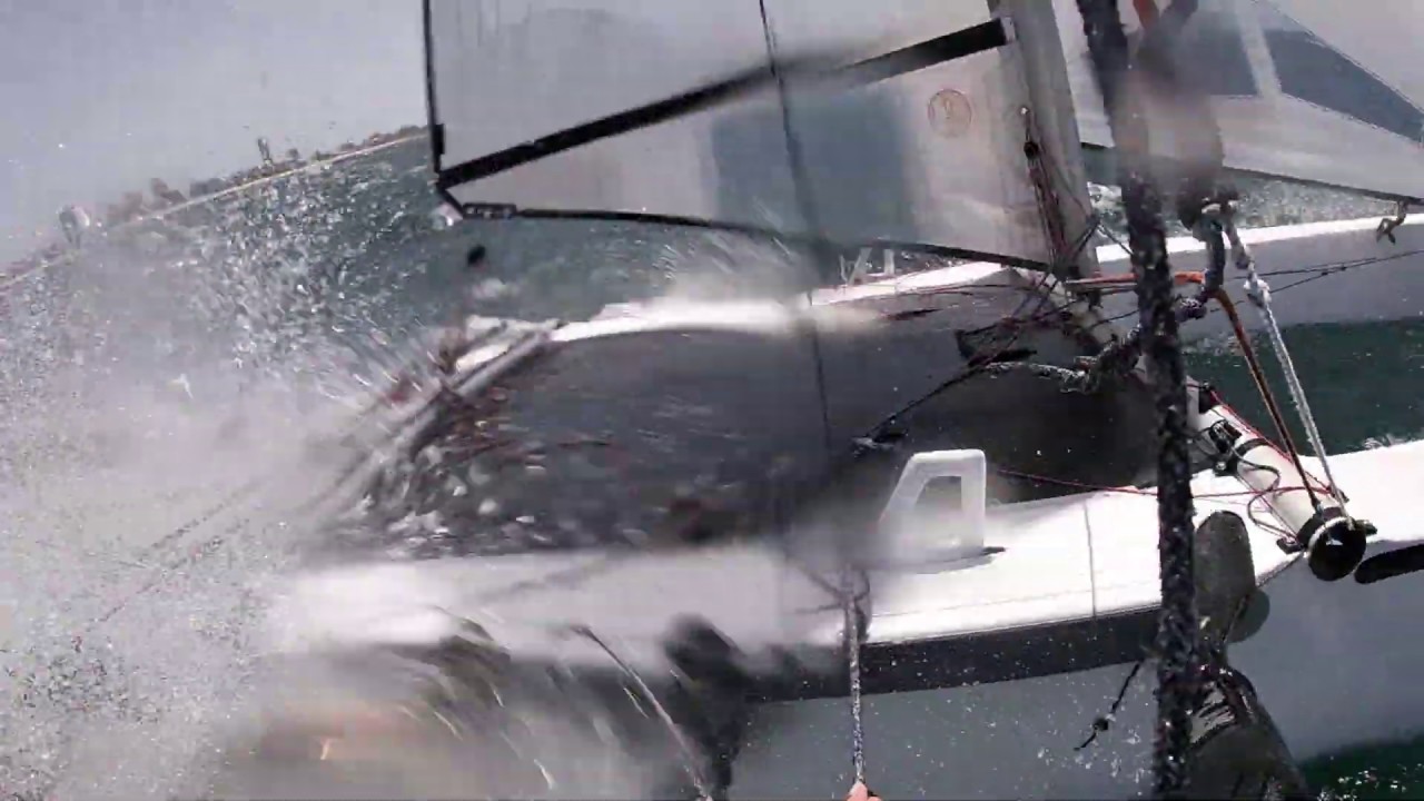 NACRA 5.8 Sailing Gold Coast Burleigh Bash - YouTube