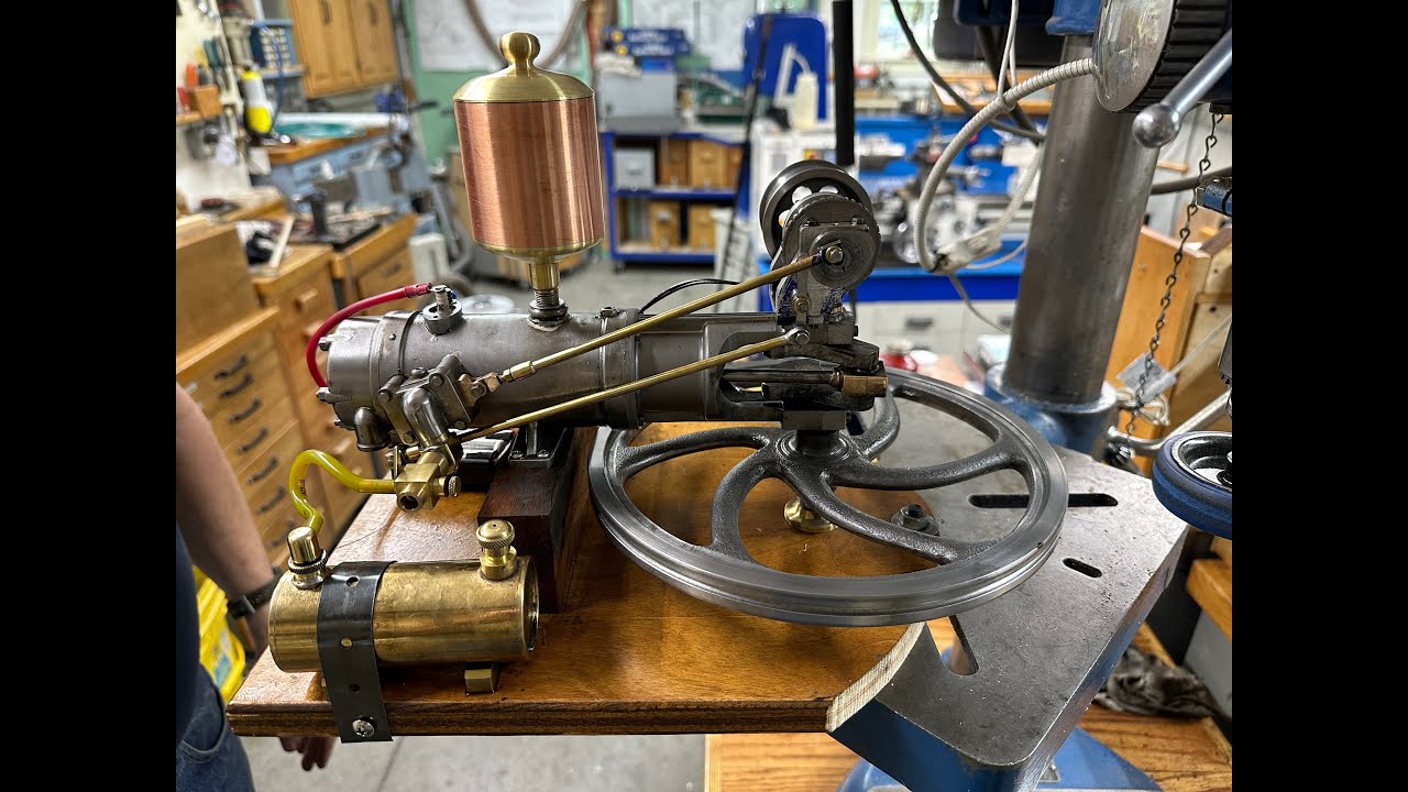 Karl Benz First Motor Car Engine - YouTube