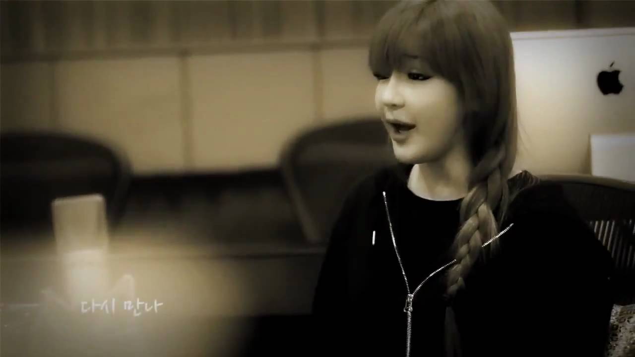 Park Bom - Don't Cry Guitar Acoustic (Eng Sub) - YouTube