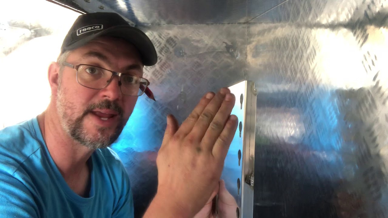 Tool box fit out part 4 - YouTube