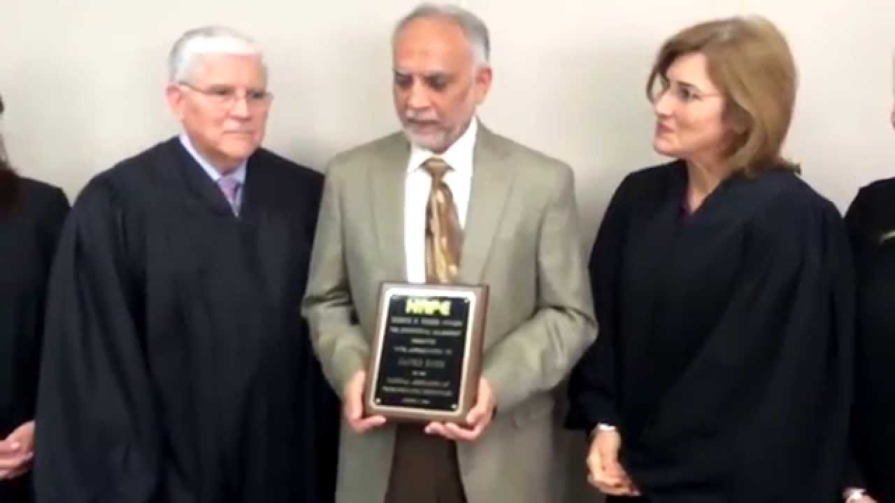 Javed Syed receives award for exceptional leadership - YouTube