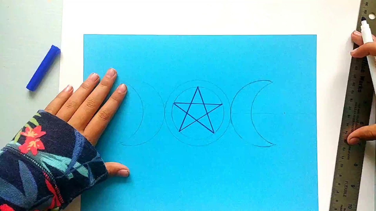 Drawing the Triple moon Symbol - YouTube