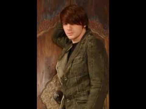 Drake Bell vs Zac Efron - YouTube