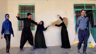 Watering the concrete in the yard and Abbas's conflict with Shakil