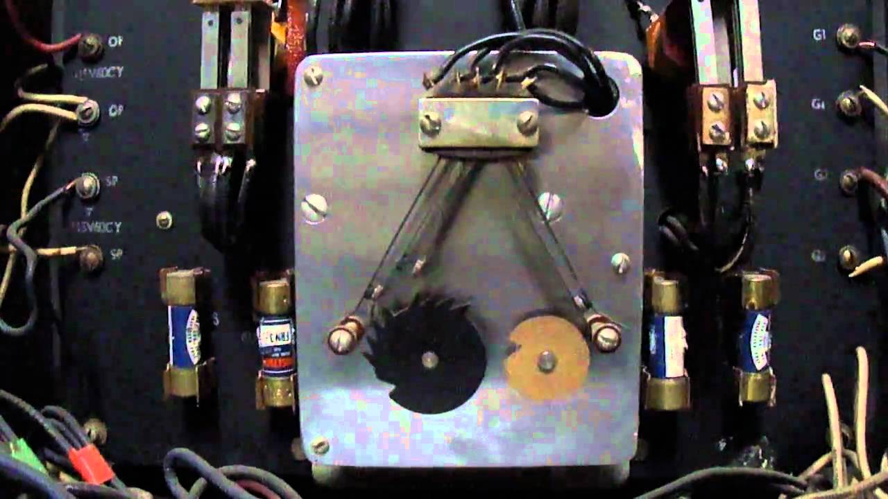 IBM FIRE ALARM PANEL IN ALARM - YouTube