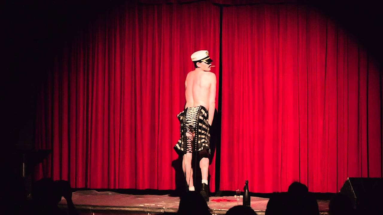 Dew Lily - Voulez-Vous Valentine - The Nude Wave of Burlesque - YouTube