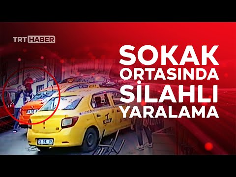 Aracının camını sandalyeyle kıran iki kişiyi vurdu