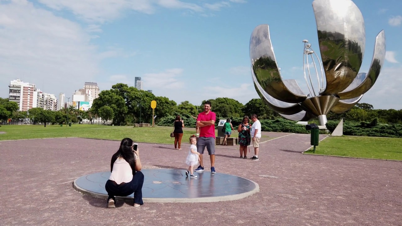 Floralis Genérica (Giant Metal Flower), Buenos Aires - YouTube