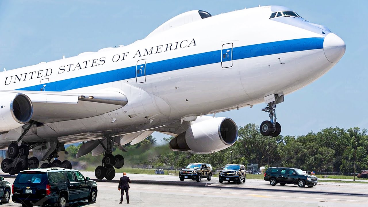 Inside US $250 Million Bunker Plane That Can Fly Non Stop for an Entire ...