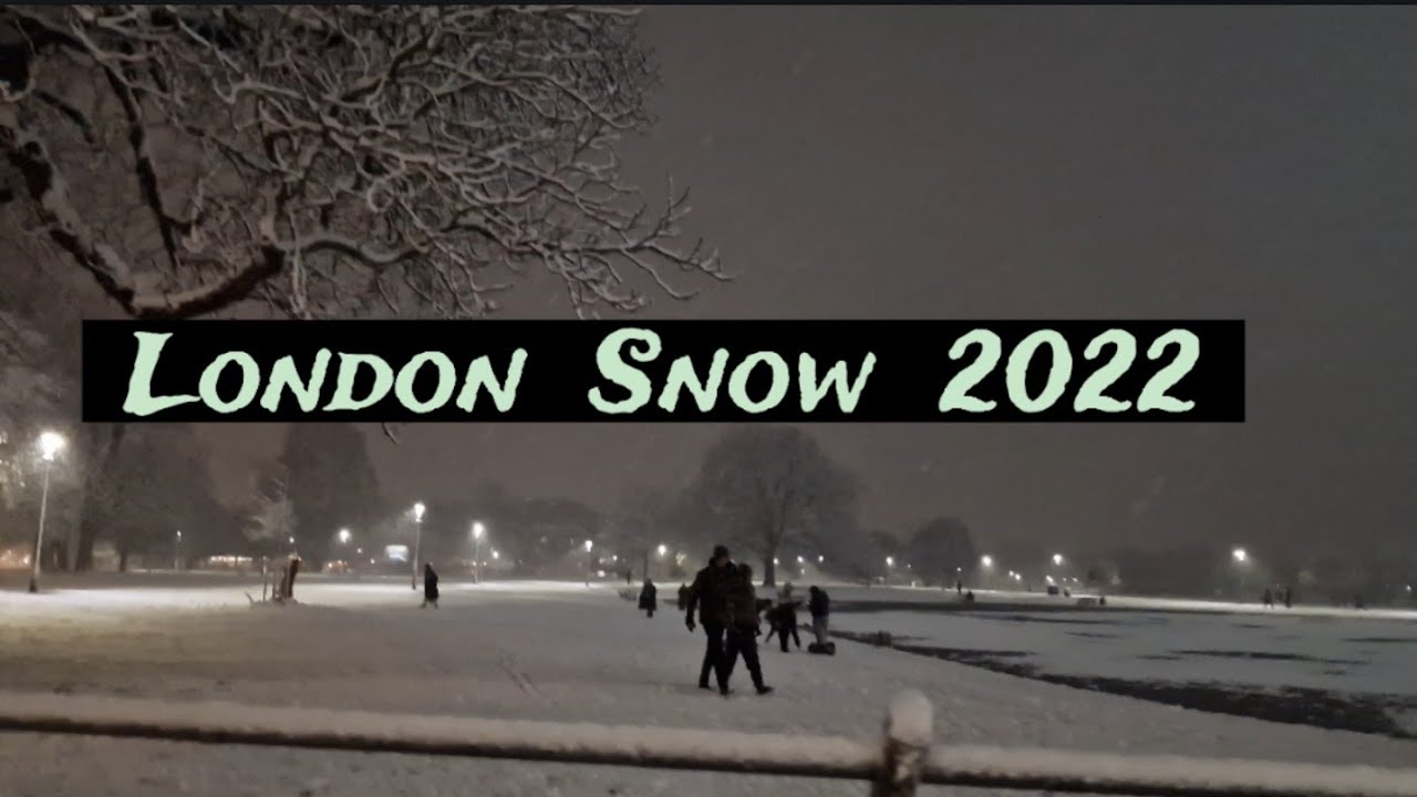 London heavy snowfall 2022||first snow in the year - YouTube