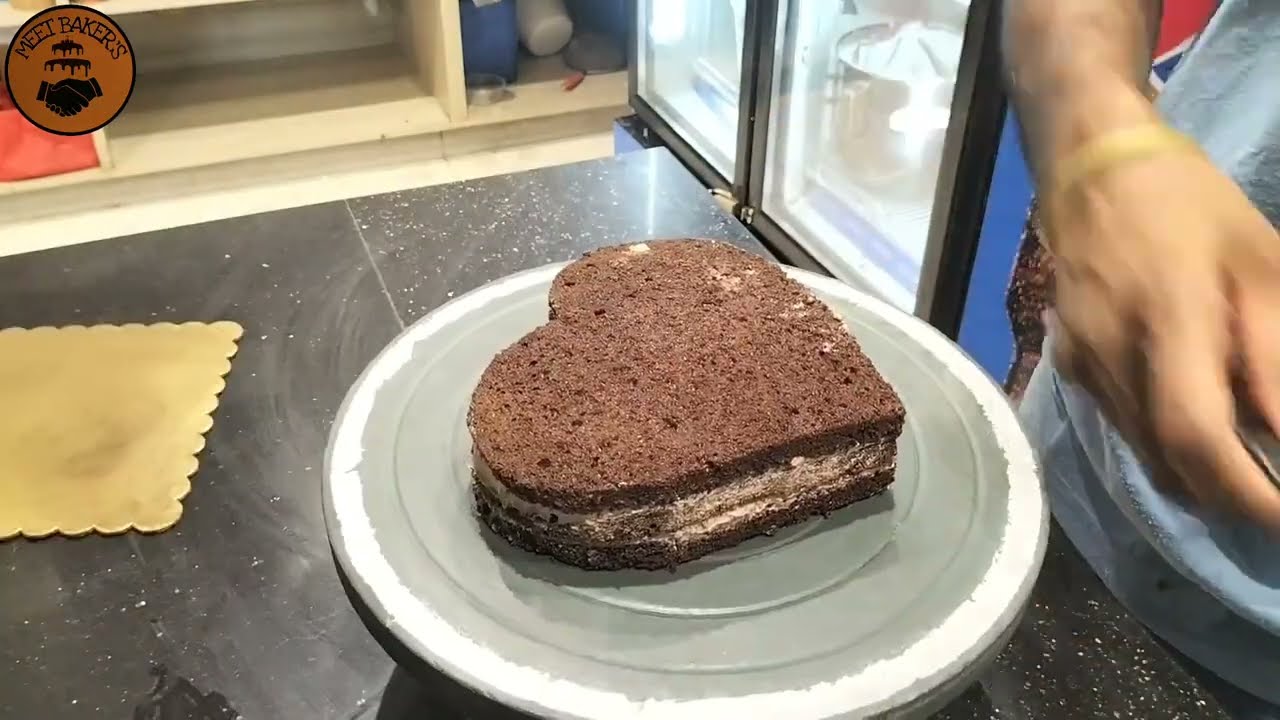 chocolate garnish cake decoration / heart shape cake | cake decoration ...