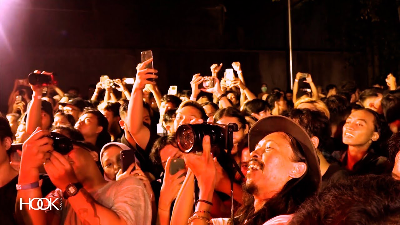 FSTVLST - Full Concert (Live at Jogja Migunani 2022 PART 2) - YouTube