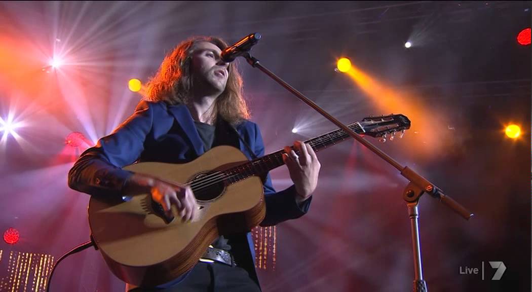 On Stage - Reigan Derry - Telethon 2015 - YouTube