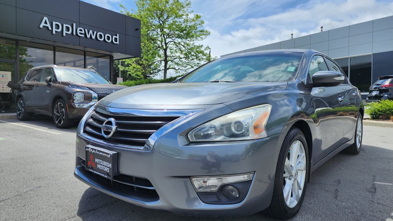 2014 Nissan Altima SL Walk Around - YouTube