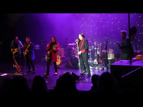 Multiplication - Billy Shannon (Showaddywaddy) at Melton Theatre 2022 ...