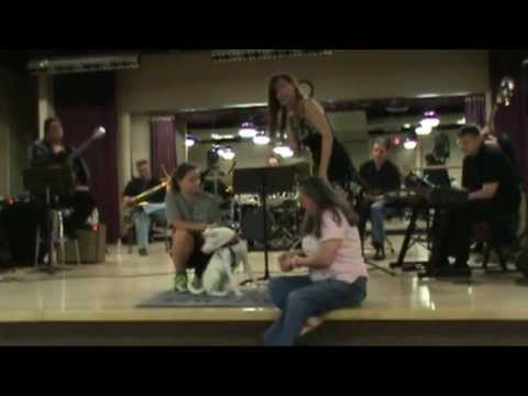 Sherry Petta introduces "Helen Keller" and performs Somewhere Over The ...