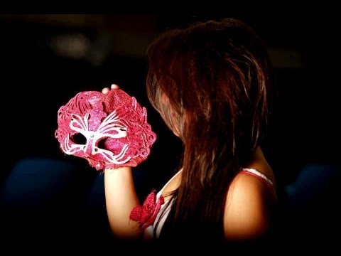 EMA HUEVO SE QUITA LA MASCARA Y LE PROPONEN MATRIMONIO EN MITAD Y MITAD LA FINAL