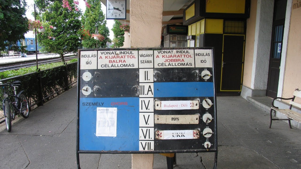 Tapolcai forgatag / Life around Tapolca station - YouTube