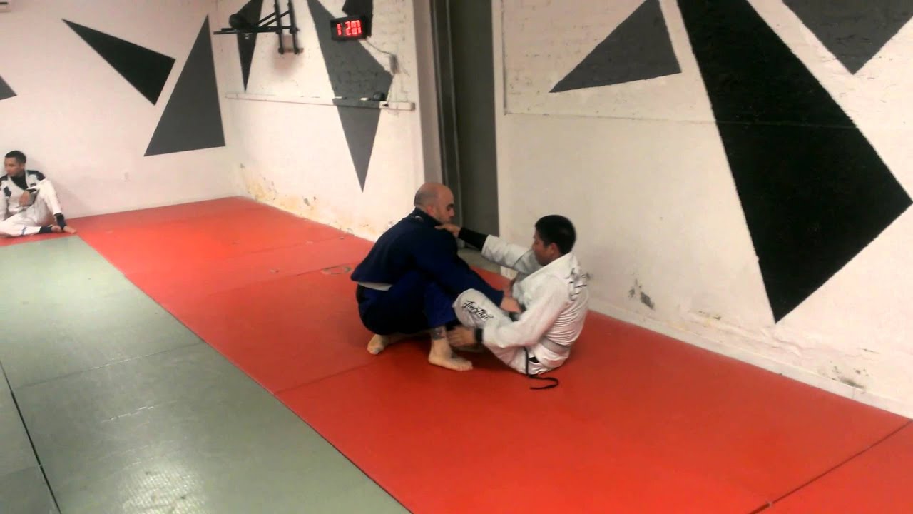 Morales Jiu jitsu - YouTube