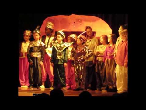 Aladdin Jr Play - YouTube