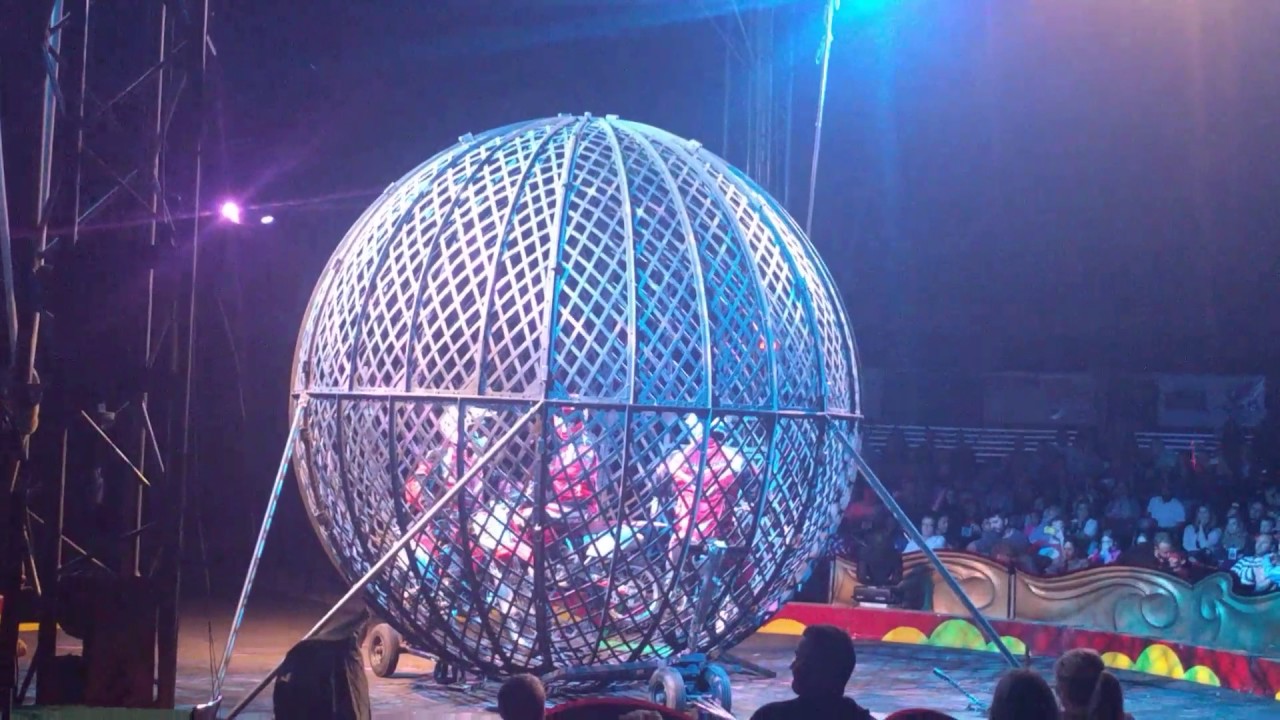 Royal Canadian Circus: The Finale - YouTube