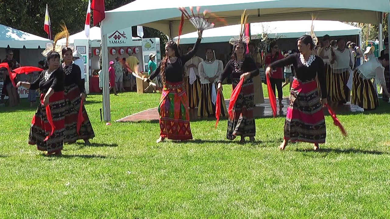 MUSLIM SCARF DANCE - YouTube