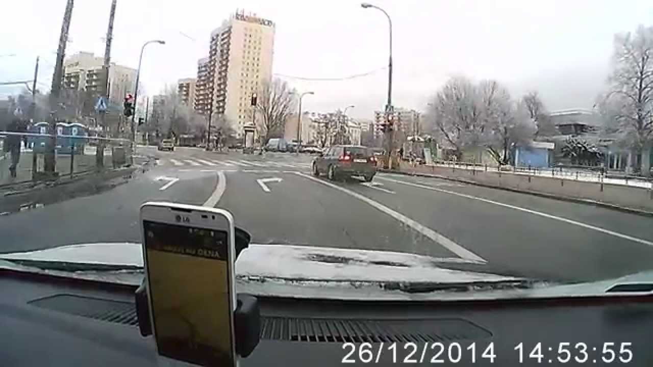 Podwójne czerwone światło volvo Rondo Wiatraczna - YouTube