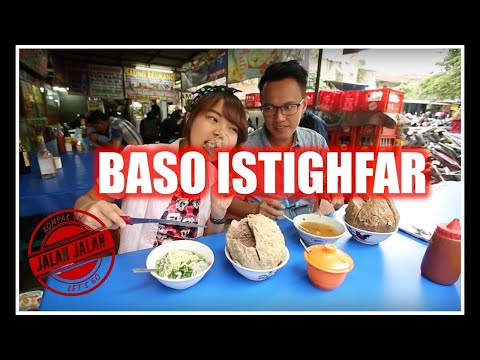 JALAN-JALAN! Makan Baso Segede Kepala Manusia