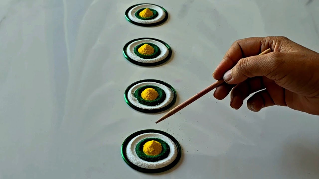 2 border rangoli designs | door side rangoli | rangoli border design ...