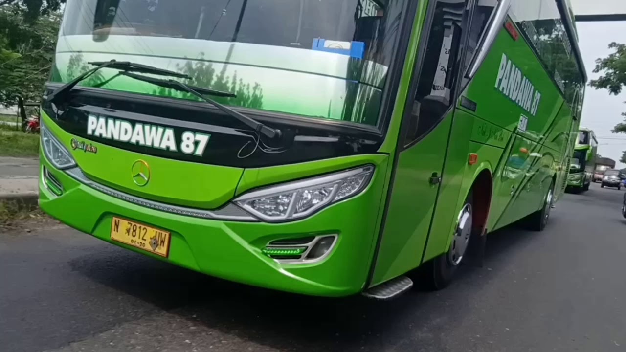 Cinematic Bus Pandawa87 - YouTube
